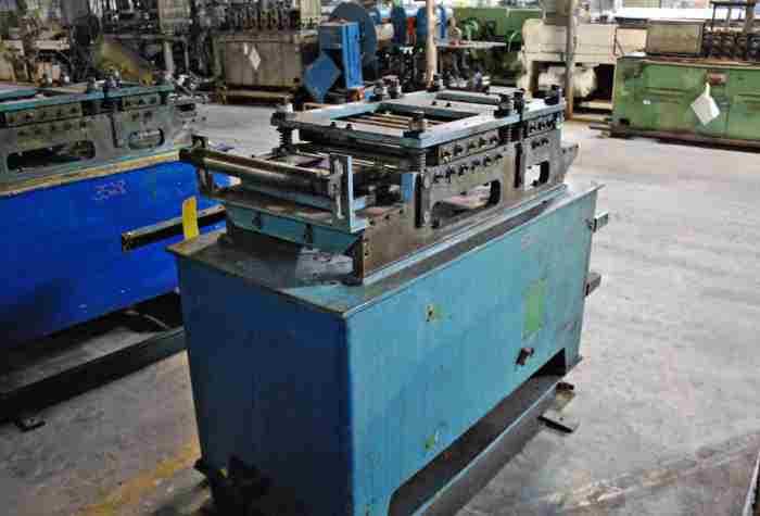 Used ARDCOR Stock Straightener For Sale 9" - 12" Strip Width, 11-Roll