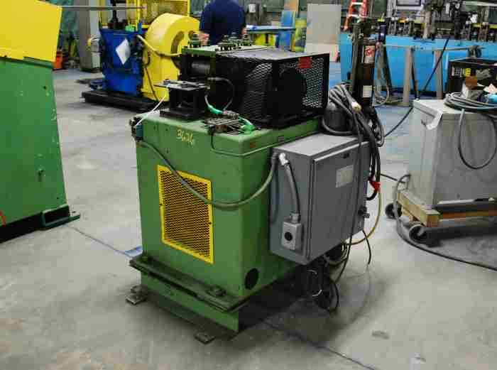 Used Coil Flattener For Sale 6" Strip Width, 5 Roll, Control Panel