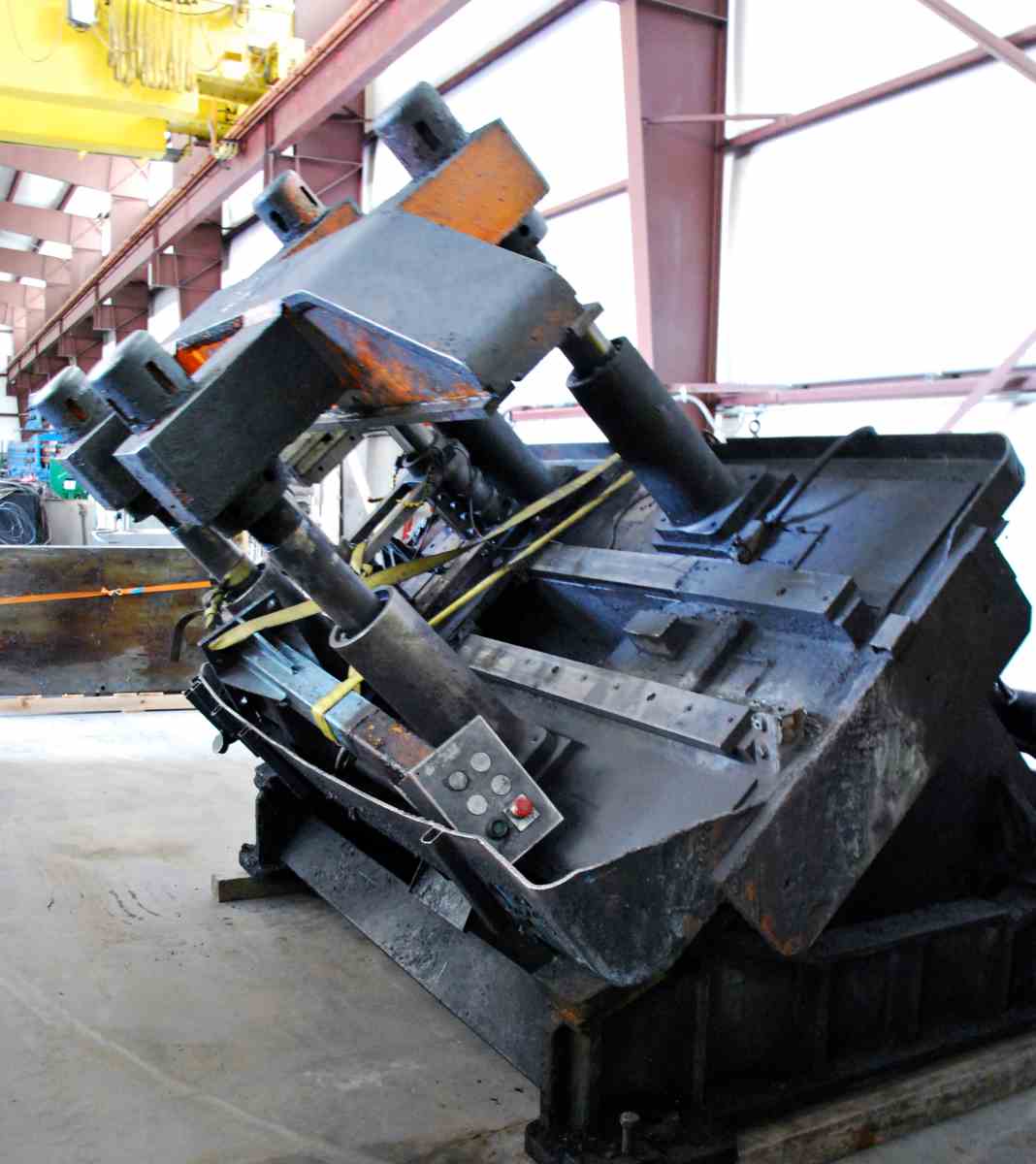 Alpha Flying Cut Off For Sale - 6-5/8" (168 mm) x .250" (6.35 mm), 4-Post